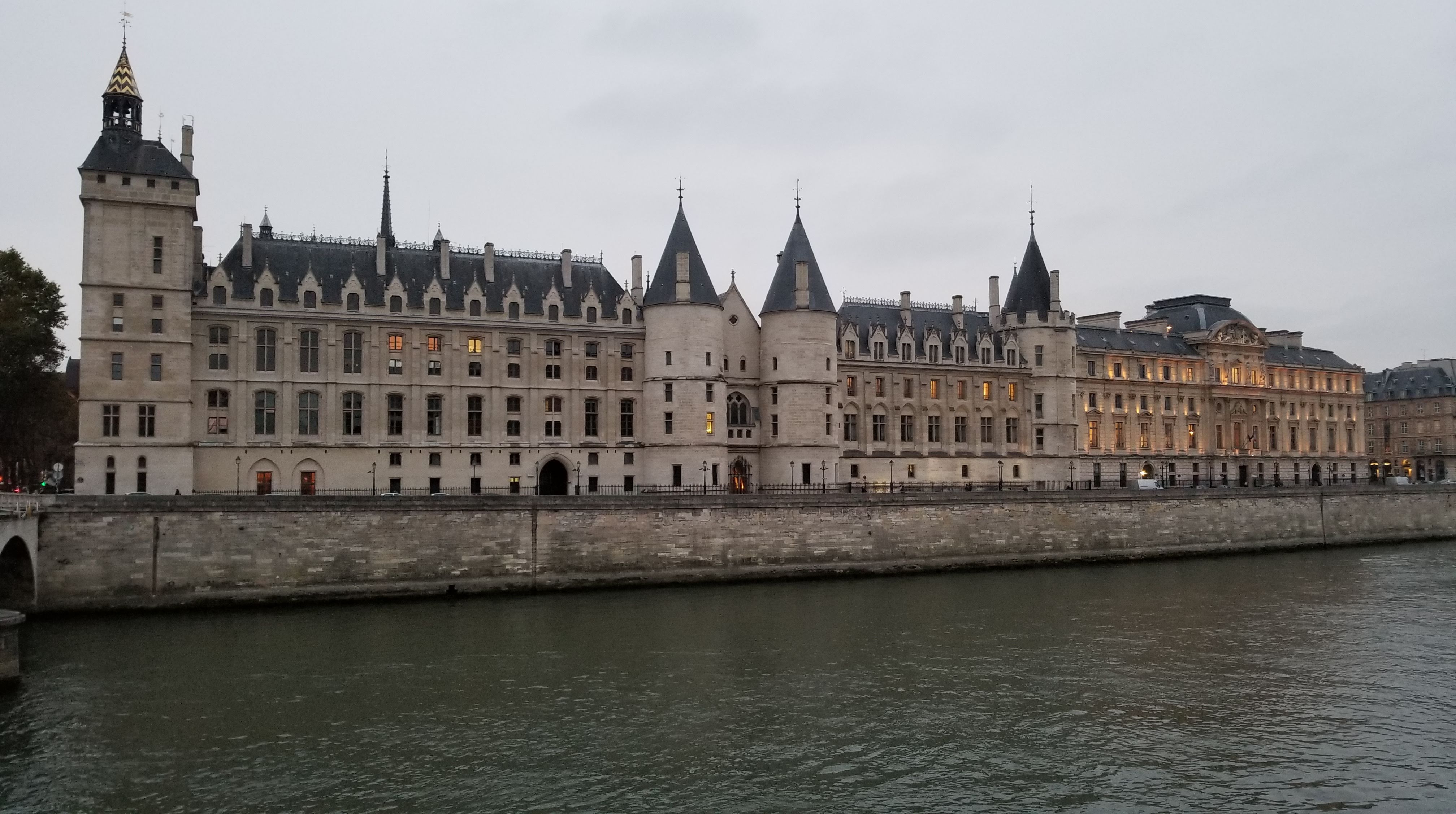 24 hours in Paris – Wanderlust Kel